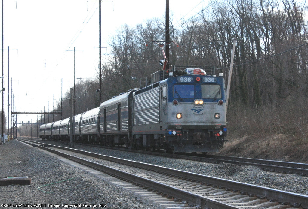 Amtrak train 79(27)